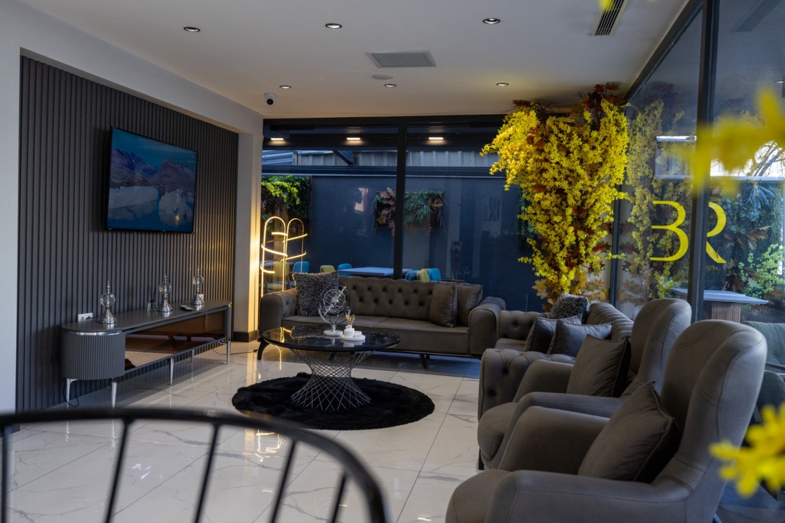 Home - Brand Room Hotel